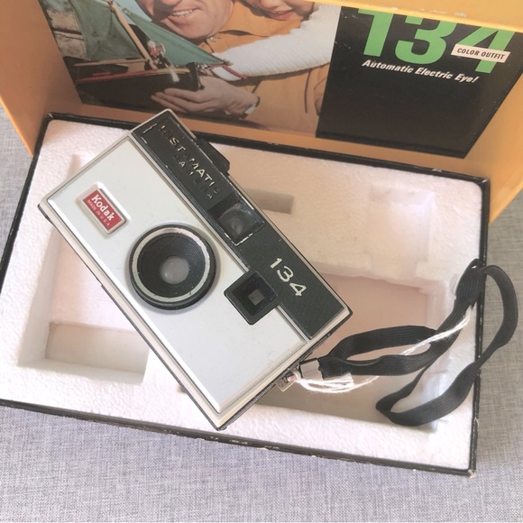Kodak | Cameras, Photo & Video | 968 Preowned Kodak Instamatic 134 ...